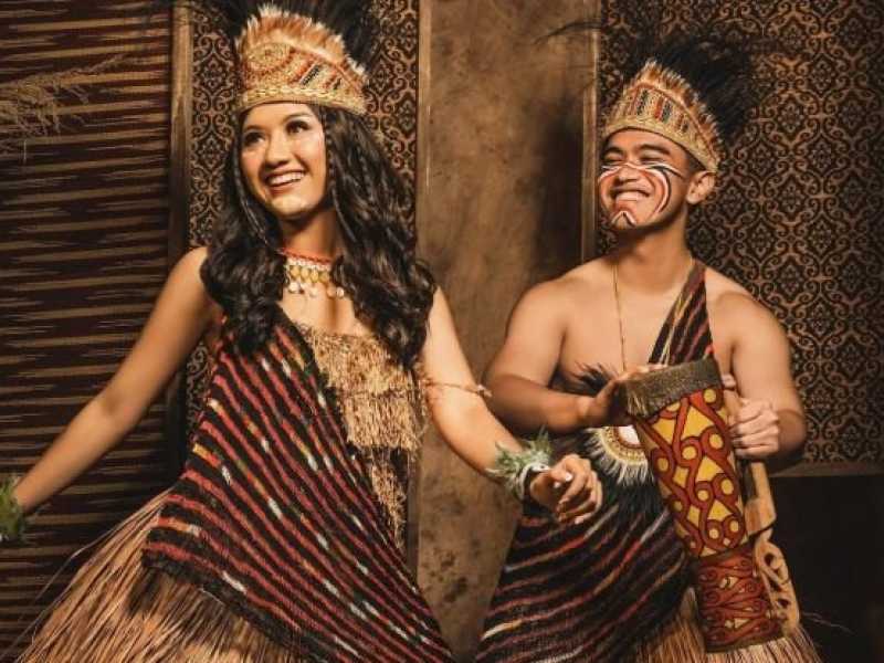 Baju Adat Papua Kaesang Saat Prewedding Disorot, Netizen: Harusnya ...
