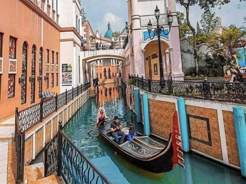 Little Venice Puncak: Lokasi Wahana dan Harga Tiket Masuk Wisata Ala ...