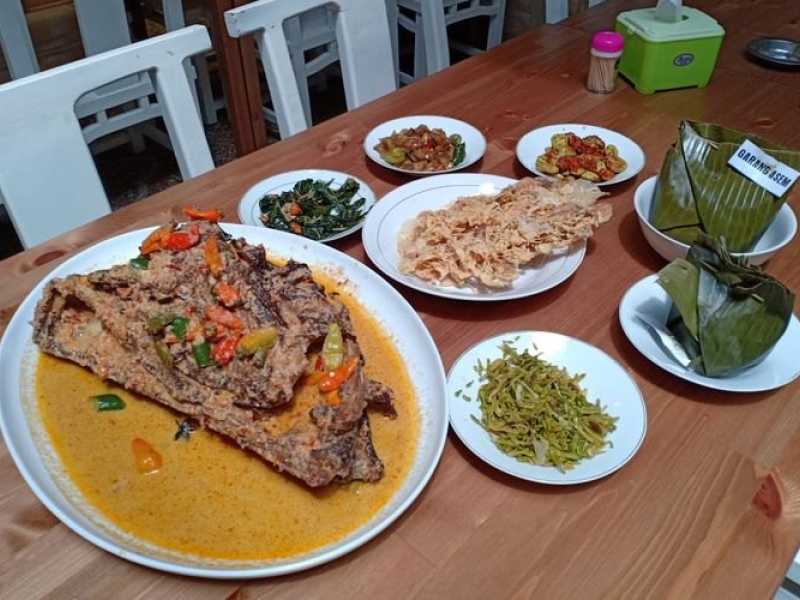 5 Rekomendasi Makan Siang Murah dan Legendaris di Semarang, Ada yang Buka Sejak 1971