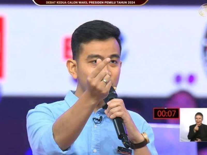 Respons Gibran Soal Viral Ijazah IPK 2,3